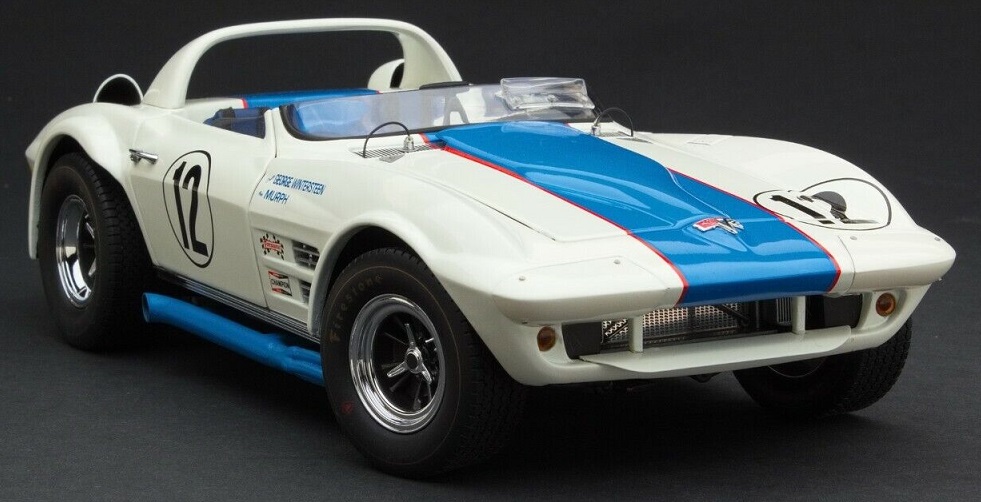 Collector Studio - Fine Automotive Memorabilia - 1/18 1966 Corvette ...