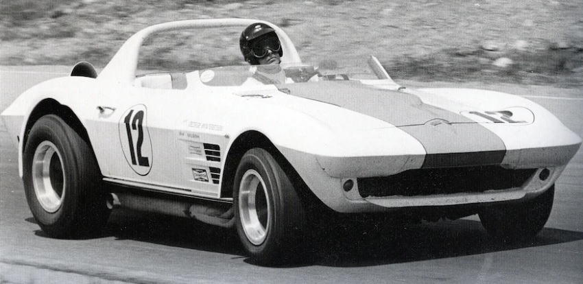 Collector Studio - Fine Automotive Memorabilia - 1/18 1966 Corvette ...